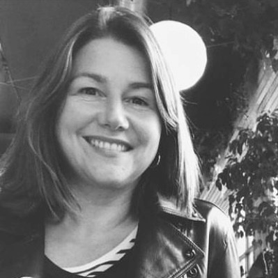 Dr Louise King - CAST